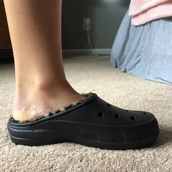 CROCS | Shoes | Black And Cheetah Print Fuzzy Crocs | Poshmark